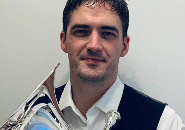 Chris Shanks - Besson